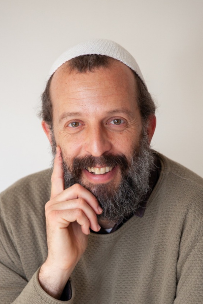 Packages with Akiva – Aleeza Ben Shalom